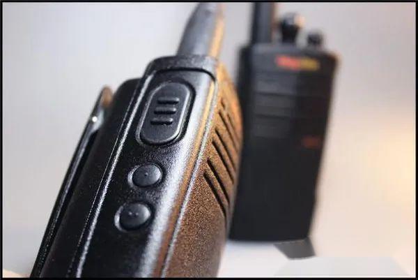 皮实耐用、稳定、高效，摩托罗拉Mag One A10D对讲机评测 - 知乎