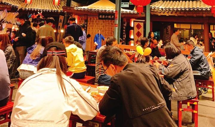 这个餐饮老板，疫情3年，新开8000家店！ - 知乎