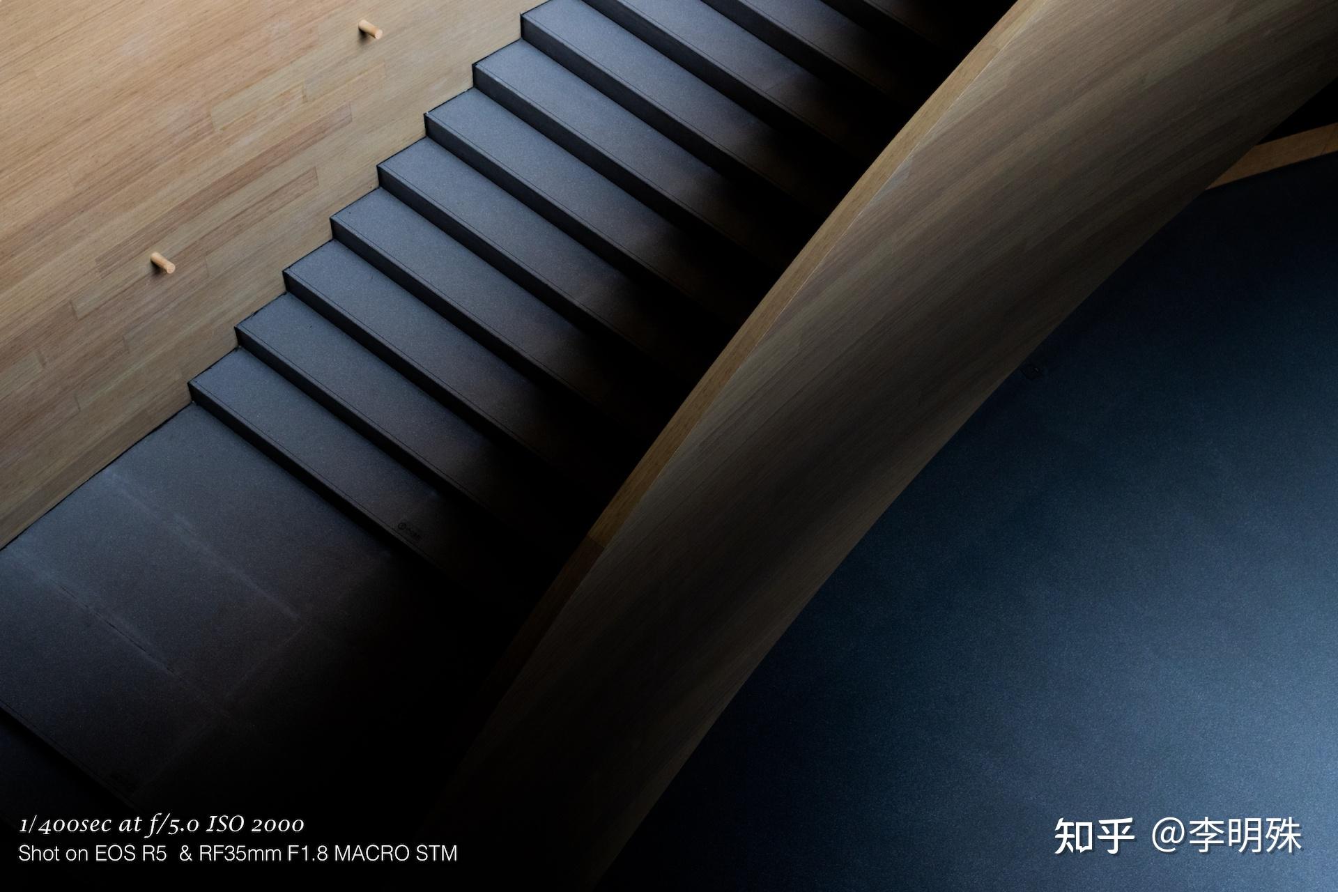 2022 年末，主要扫街和拍人像，选择索尼 A74 还是佳能 R62？ - 知乎