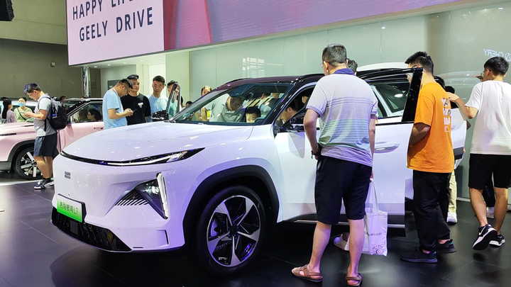 吉利银河L7又一个爆款 重庆车展上市售13.87万起 - 知乎