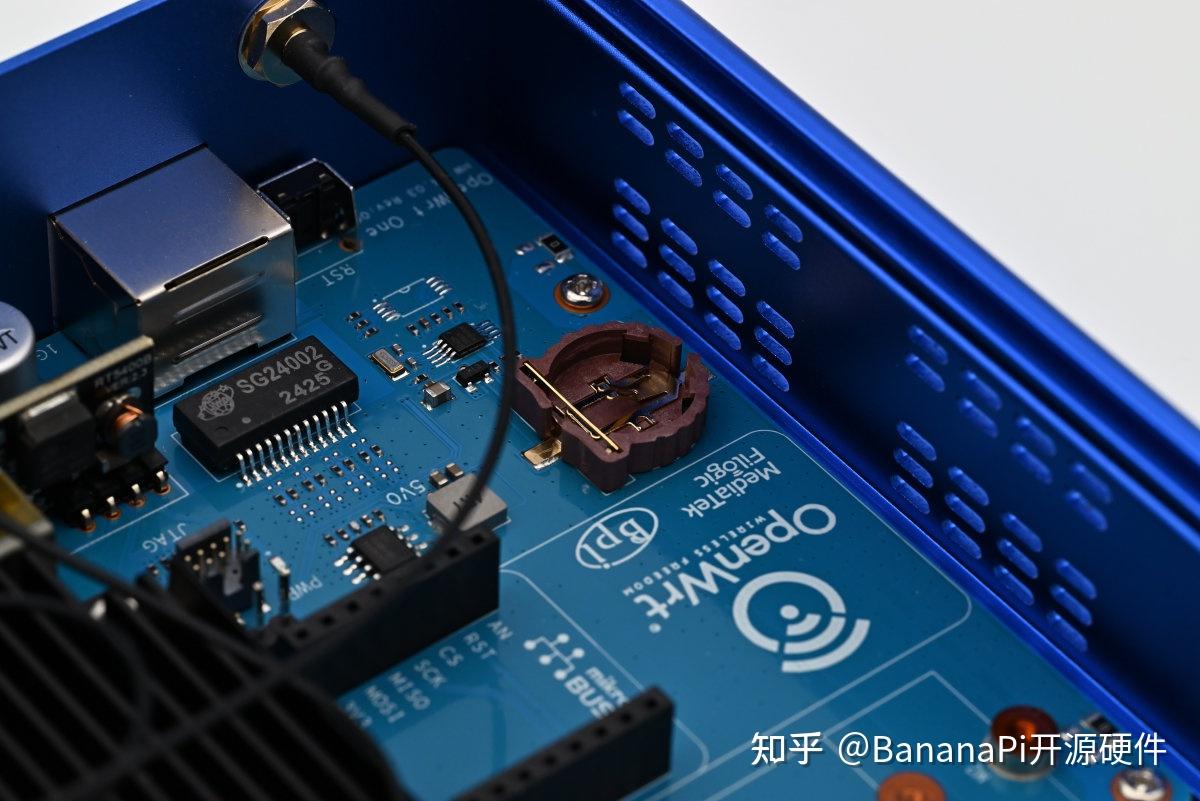 Banana Pi OpenWRT One Wifi6 OpenWrt社区官方开源路由器评测 - 知乎