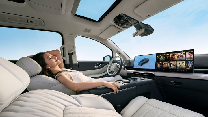 岚图卢放蒙眼挑战130km/h AEB，智驾安全新标准来了？ - 知乎