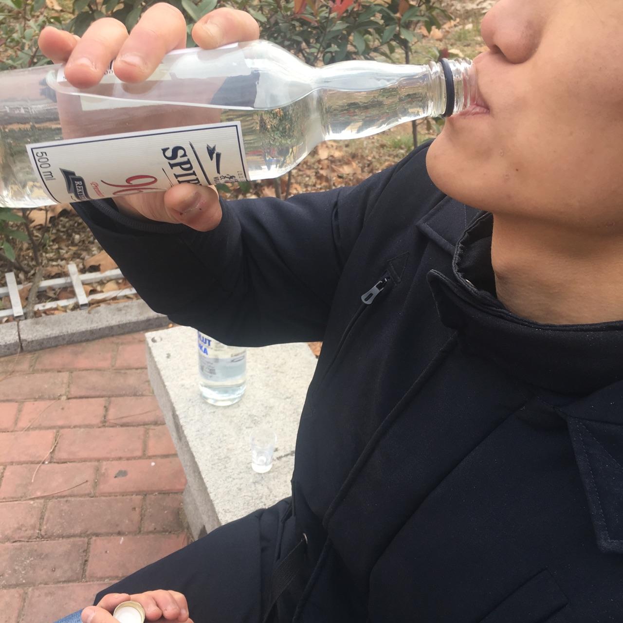 喝96度 Spirytus Vodka生命之水波兰伏特加是一种什么样的体验 ? - 知乎