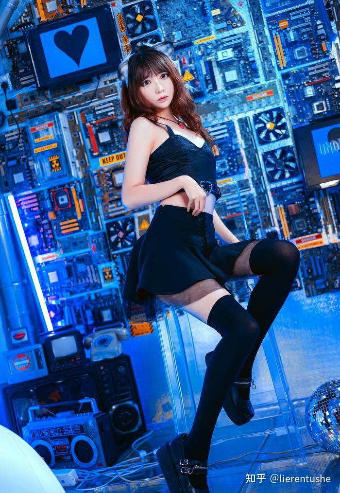 COS：疯猫SS cosplay美女图片 cos小姐姐写真图片合集 - 知乎