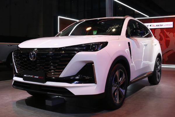 2021上海车展：长安CS55PLUS首发亮相 - 知乎