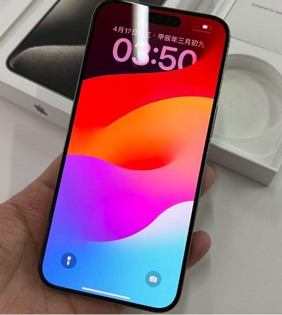 粉丝7500多拿下iPhone15Pro Max准新机，比买全新机更划算！ - 知乎