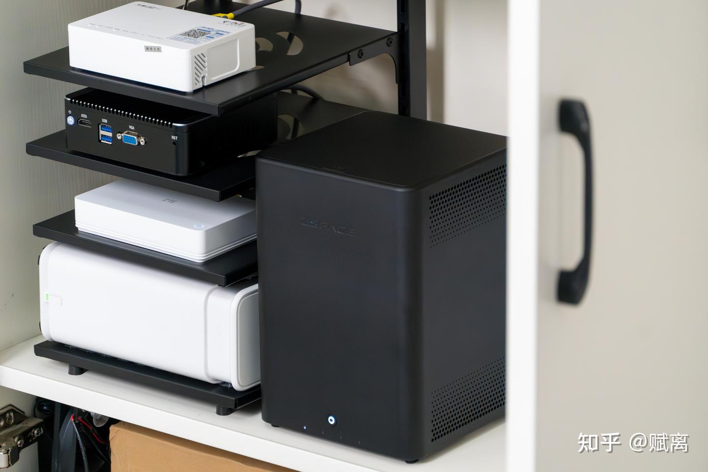 家用NAS到底能做什么？支持U.2接口企业硬盘的四盘位NAS——极空间Q4体验报告 - 知乎