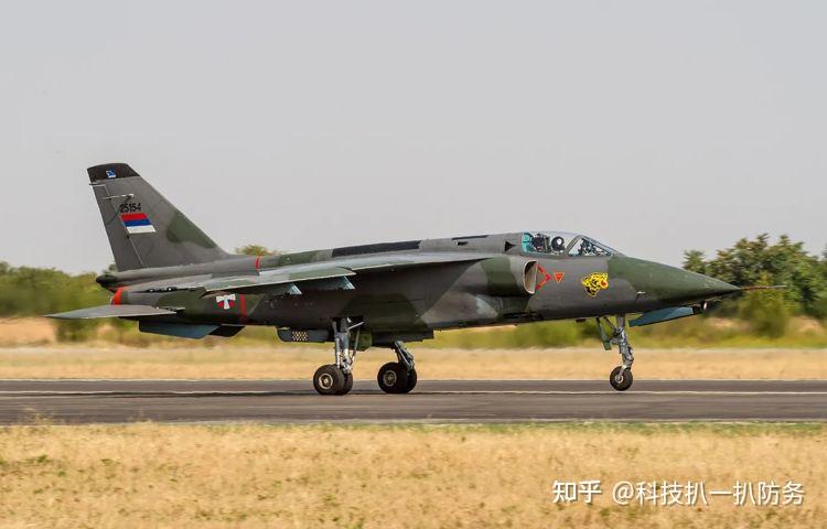 J-22攻击机，前南斯拉夫国产武器的代表作，至今仍在服役当中！ - 知乎