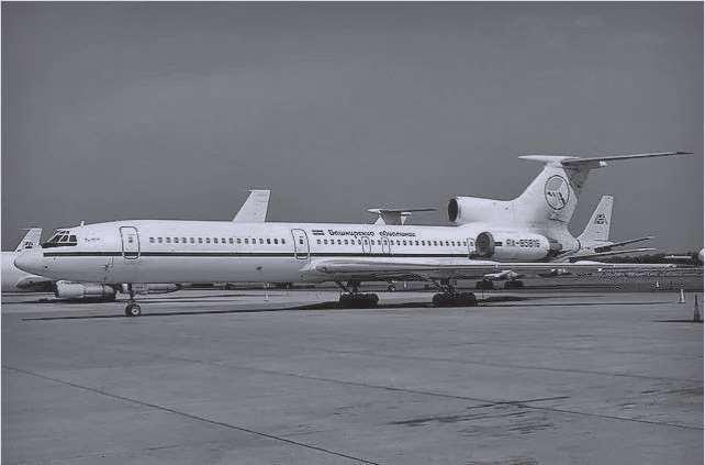 两架飞机由于航空管制员的失误在空中相撞可能么？ - 知乎