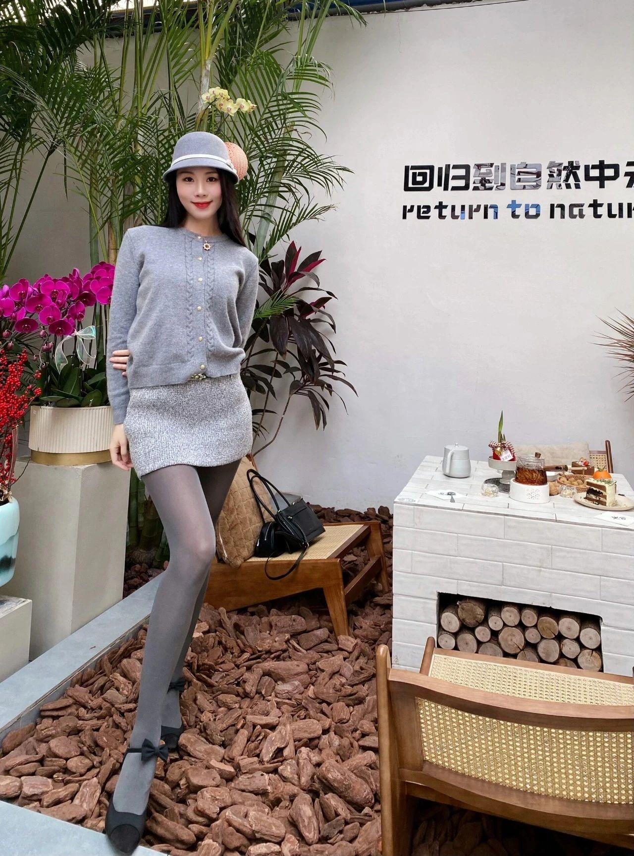 灰丝+灰色针织套装丨170cm 52kg服饰搭配 - 知乎