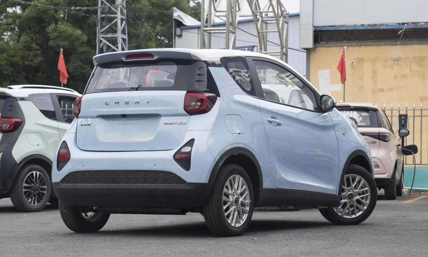 奇瑞小蚂蚁Pro版售价7.69万，五菱宏光MINIEV遇同级对手 - 知乎