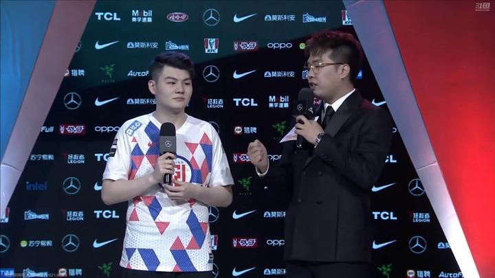 公告：关于LGD俱乐部选手fearness的处罚通报 - 知乎