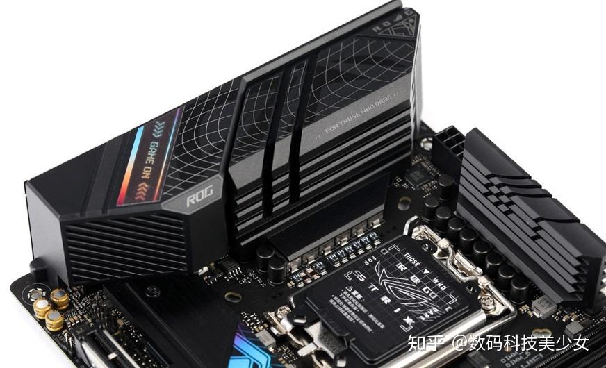 华丽丽的，ROG Strix B760-I Gaming WiFi主板，上手体验