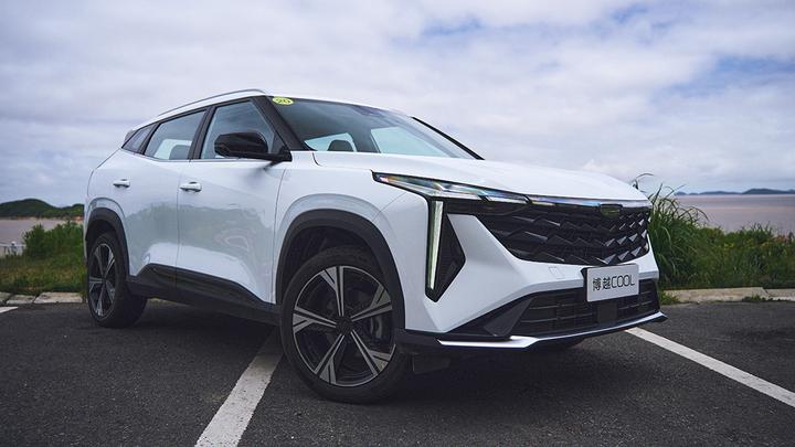 最新10万级吉利SUV！8155芯片+新动力 开完就种草？ - 知乎