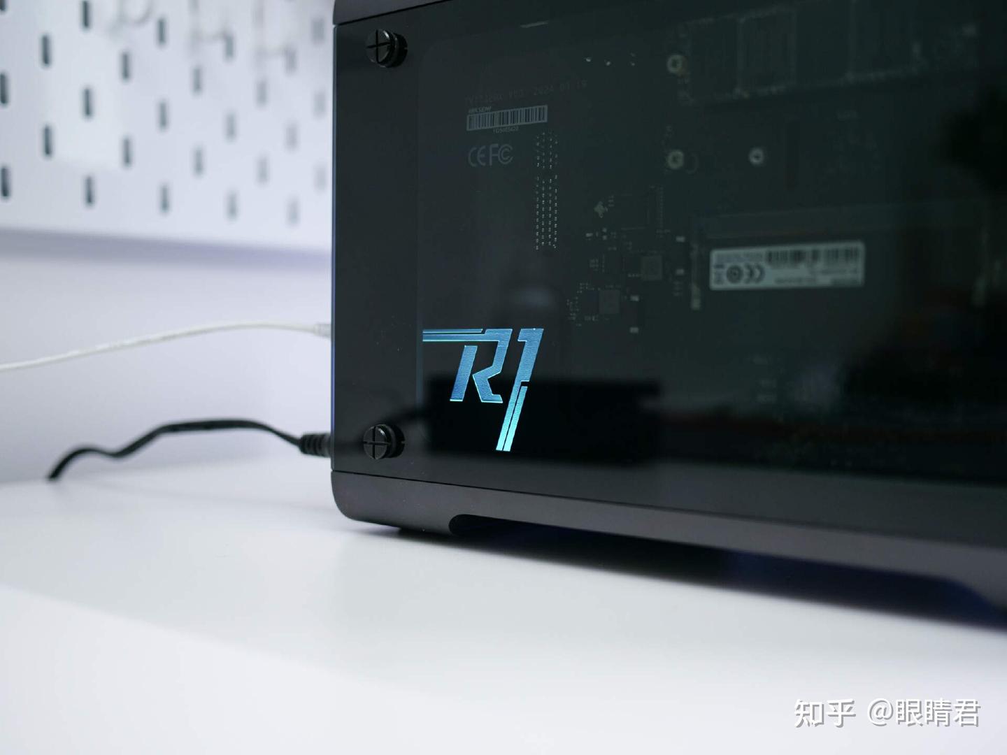 系统不行飞牛凑，海康存储R1部署fnOS体验 - 知乎