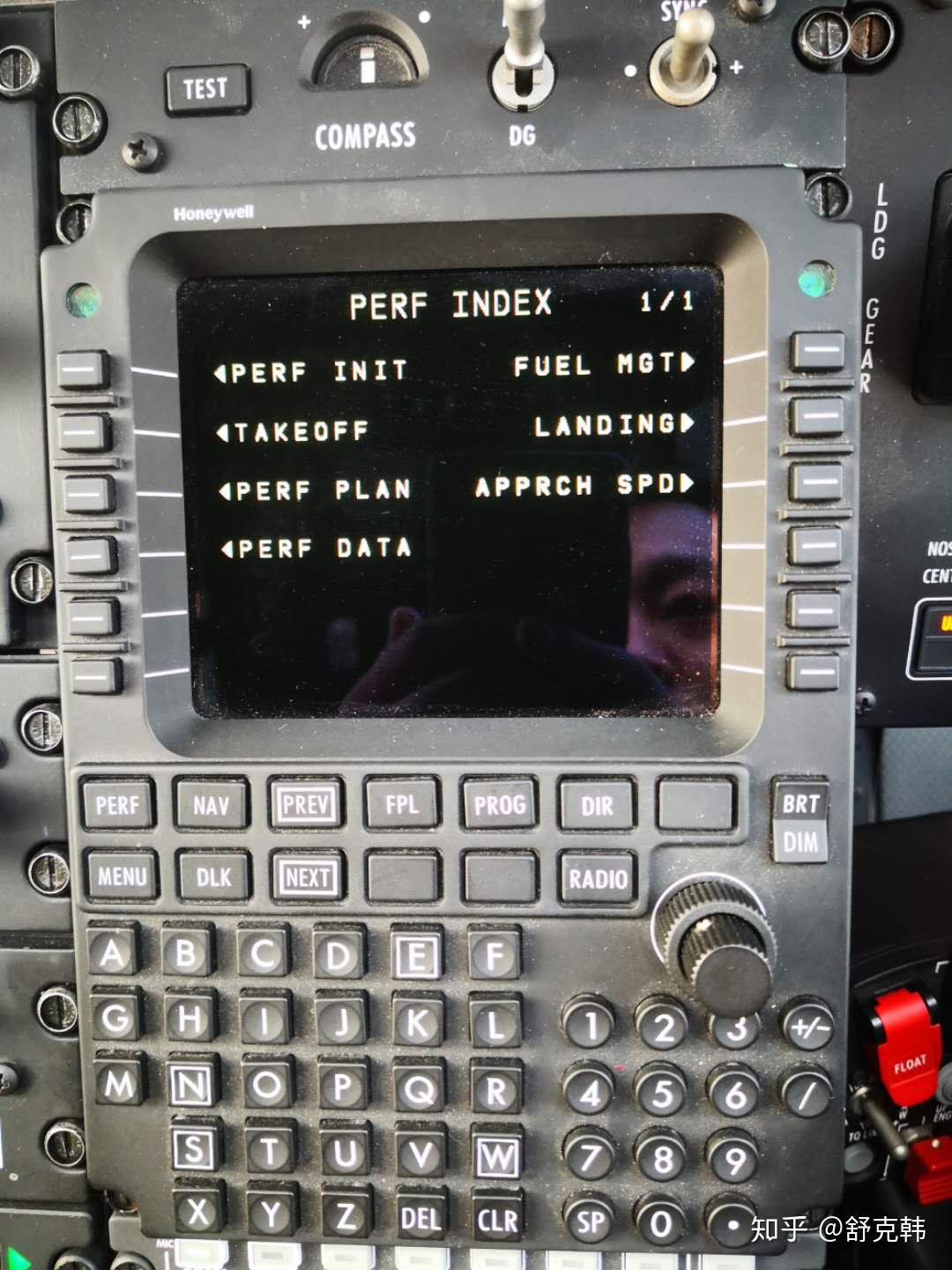 MCDU or FMS，手册要看，实操要练 - 知乎