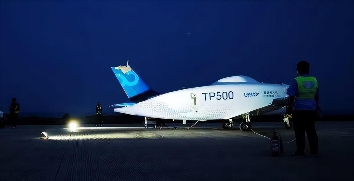 国产 TP 500 无人运输机成功首飞，该运输机有哪些亮点？ - 知乎