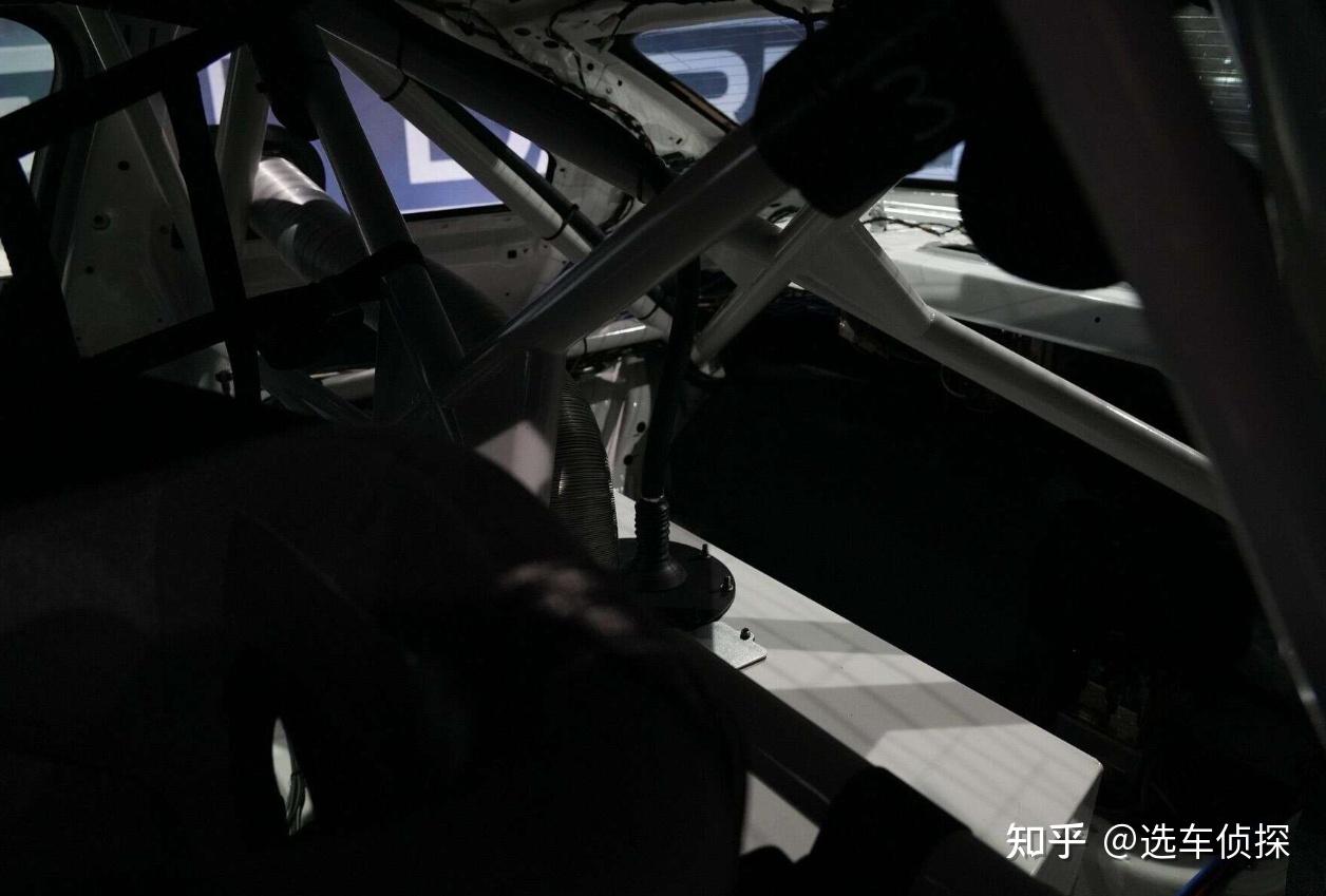 宝马M2 Racing，搭载2.0T B48引擎的M2你见过吗？比6缸版更贵 - 知乎