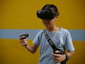 YVR 2 VR眼镜评测：轻薄更清晰 - 知乎