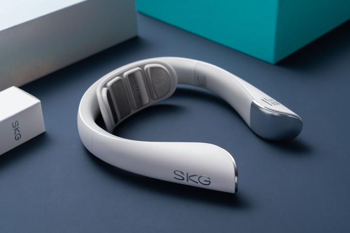网上很火的SKG颈部按摩仪真的好用吗？值不值得入手？ - 知乎