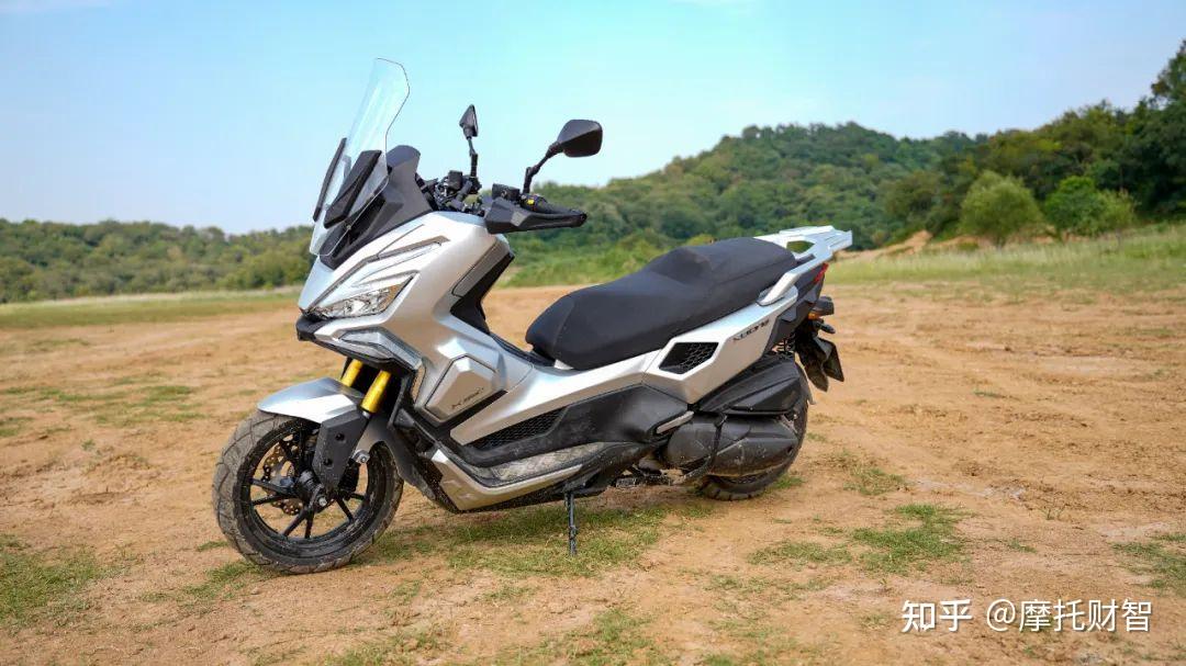 可以硬刚本田ADV350的旅行多面手—33980元光阳X350静态测评 - 知乎
