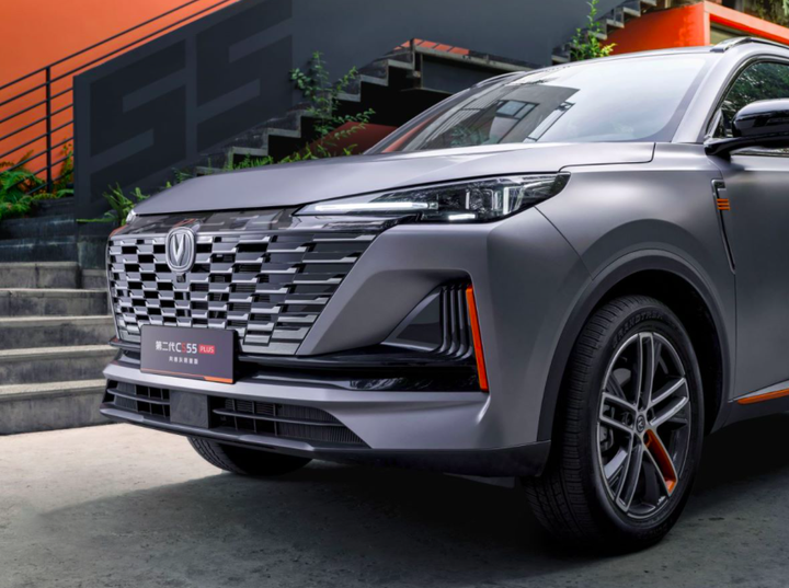 第二代CS55PLUS兑现高光颜值，风暴灰限量版上线，售价12.59万元 - 知乎