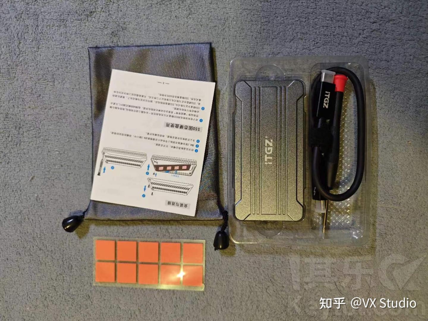 年轻人第一块USB4盒子，ASM2464 M.2硬盘盒开箱评测 - 知乎