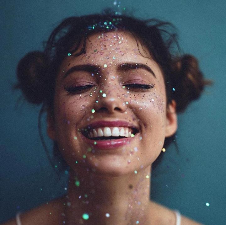 吸粉百万火遍ins的摄影博主,揭露网红大片幕后,网友惊叹:看起来高大上,原来好寒酸！ - 知乎