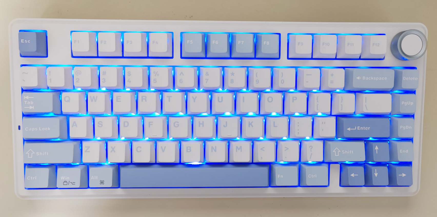 颜值高，手感好！凯华定制-天玑轴！京东京造J75Pro三模机械键盘评测