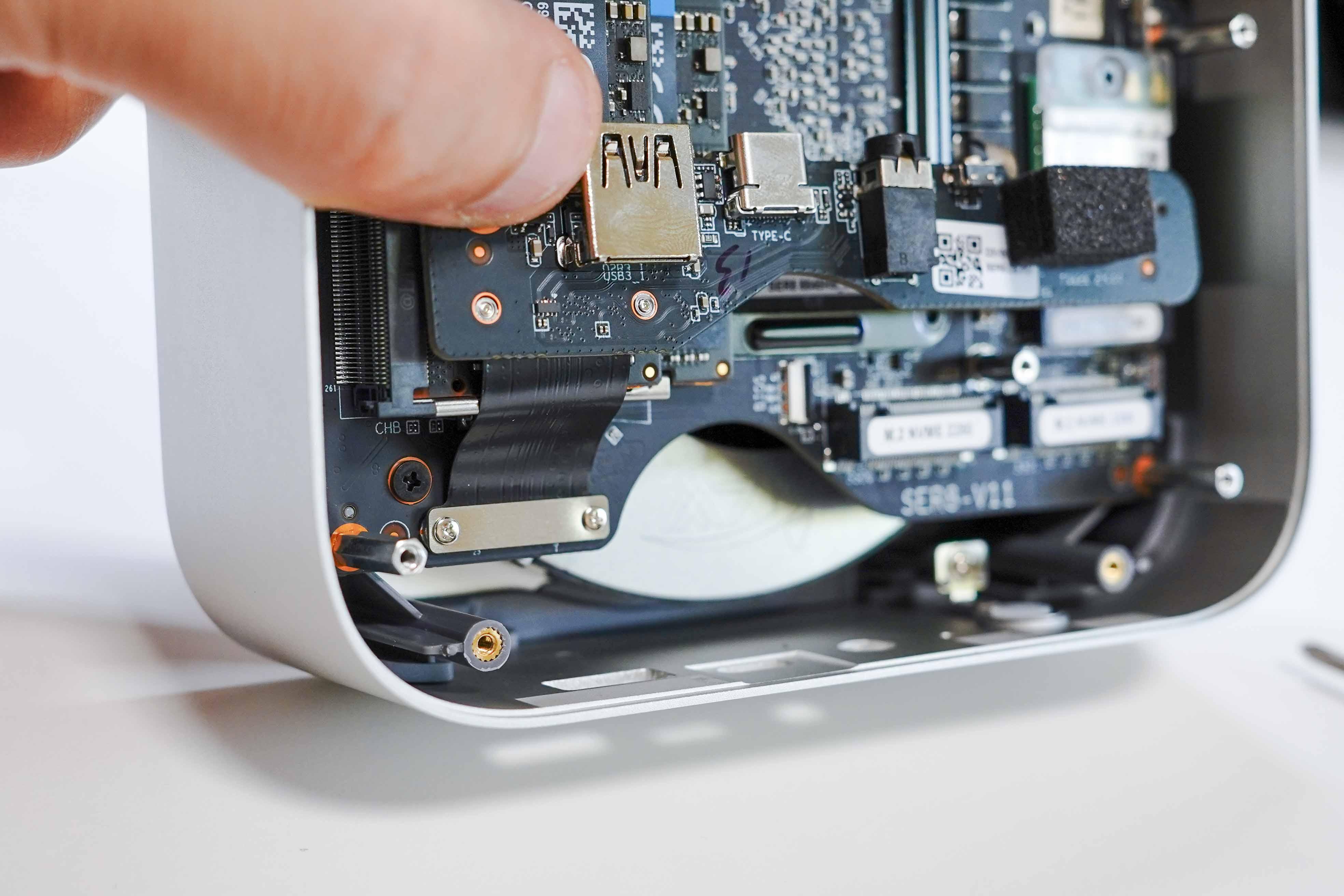 加强散热+配置大满贯的迷你主机丨首发零刻SER8拆解评测+优化教程