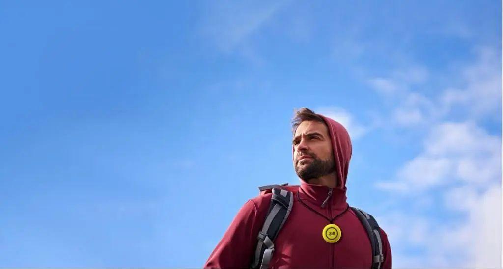 可以吸在身上的 TALKIE TAG T1 运动对讲机 - 知乎