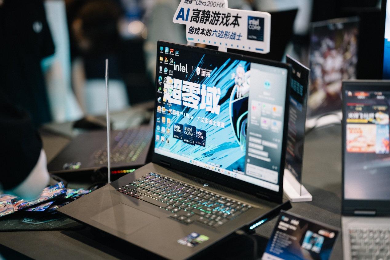 BW2025：雷神发布AI高静游戏本ZERO 16 Pro AI，以及更猛的ZERO 18 Pro - 知乎