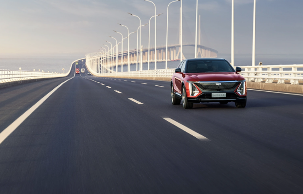 LYRIQ全解析|出手即惊艳，锐歌HoLCA功能让驾驶更轻松 - 知乎