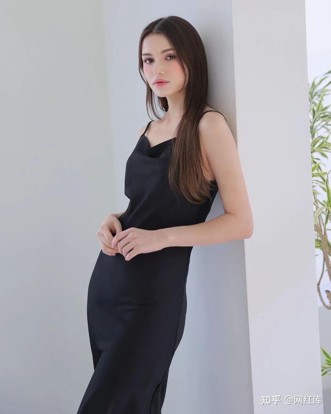 乌克兰模特一张有棱有角的瓜子脸真是神仙颜值 - 知乎