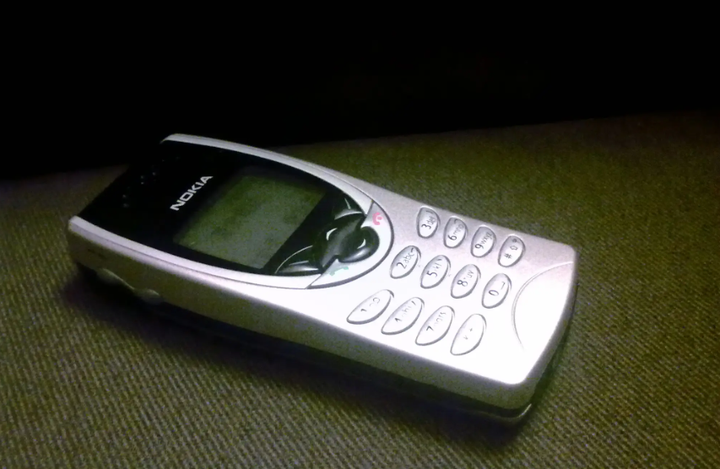 时隔23年！诺基亚8210以4G之名再次上市！ - 知乎