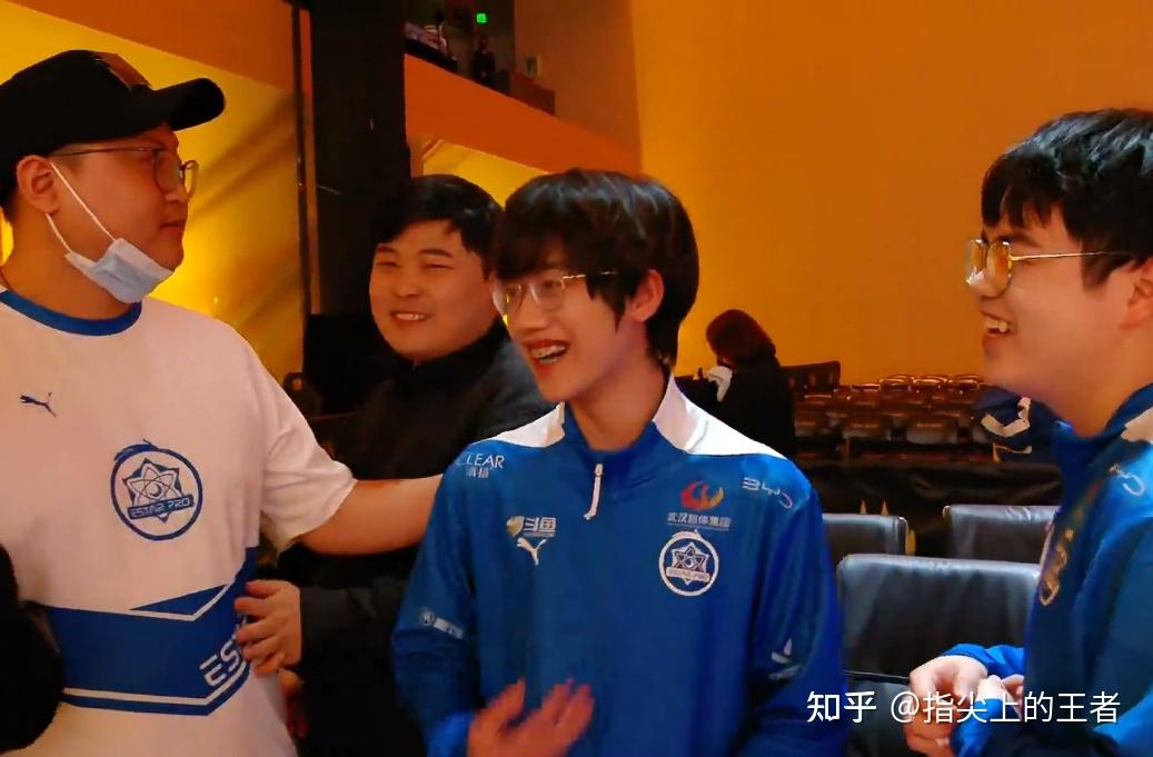 eStar两场横推hero，场均不到13分，坦然廉颇一拍五，久哲绝望了 - 知乎