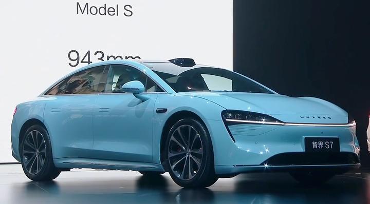 智界新S7，起售价下调2万，标配800V、配色更多，销量还得涨？ - 知乎