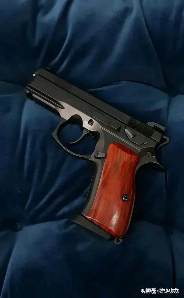 探索CZ75手枪的世界——历史、性能与影响力！ - 知乎