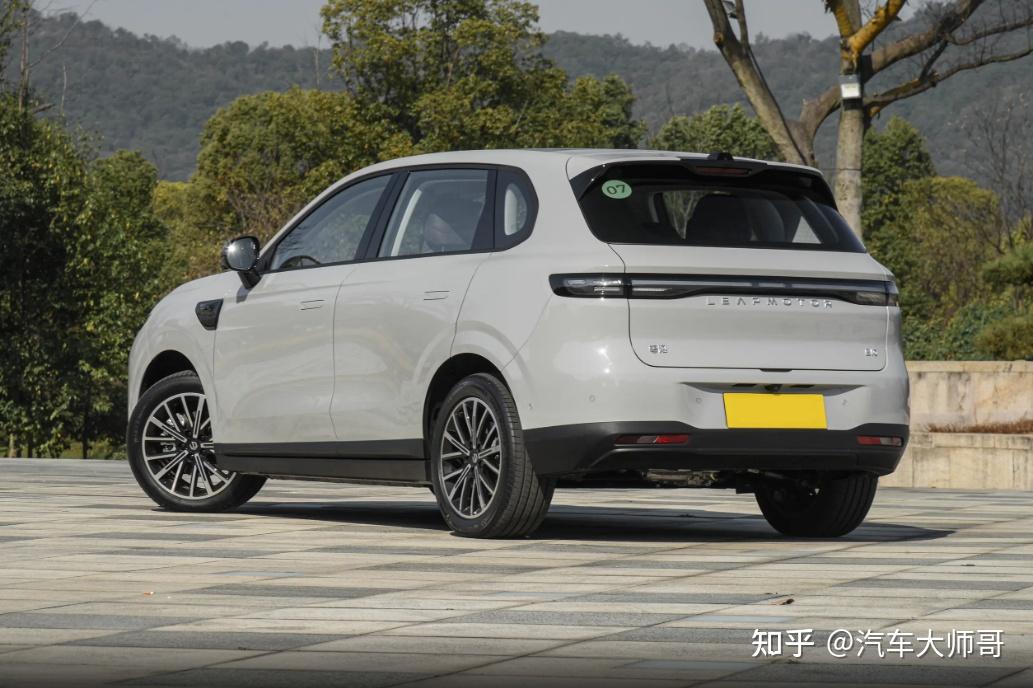 48小时卖超3万台，600km续航+6.8s破百，带你了解零跑B10 - 知乎