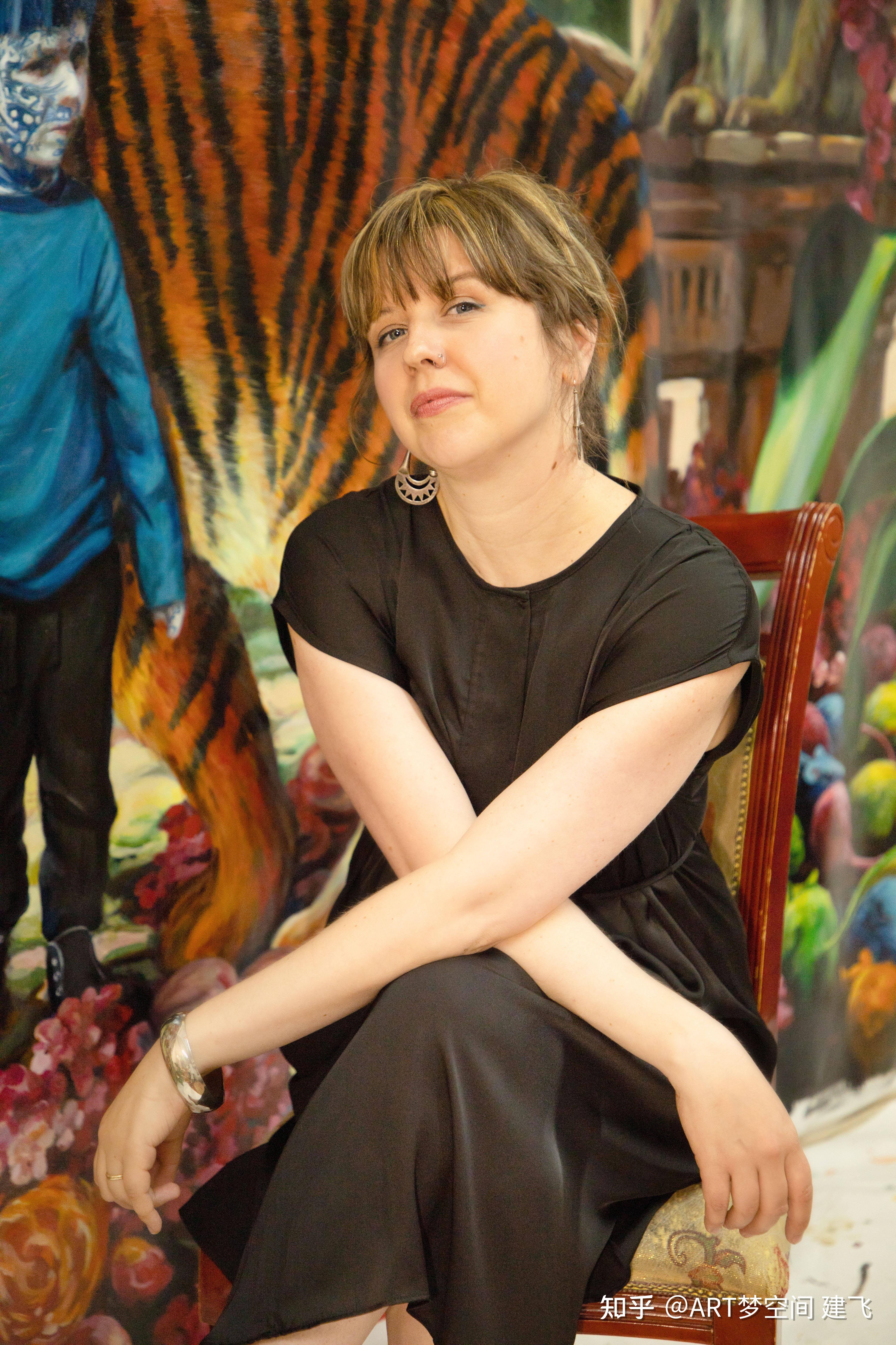 东盟文化艺术创作季Augustina Droze创作《繁荣》《恩赐》的两幅作品 - 知乎