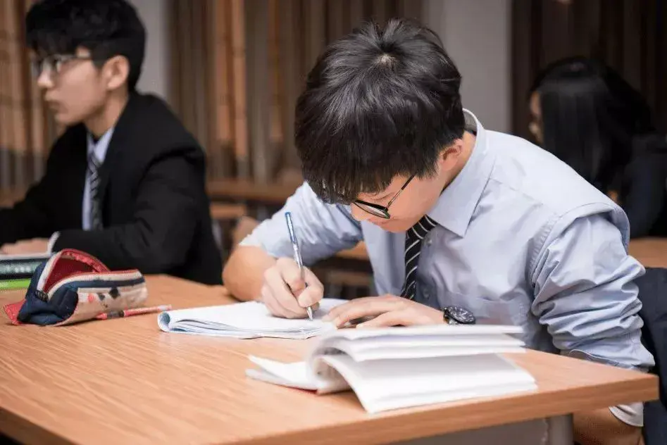 滑铁卢系列欧几里得数学竞赛赛制及奖项设置 报考指南 备考秘籍 和真题展示 拓展阅读 - 知乎