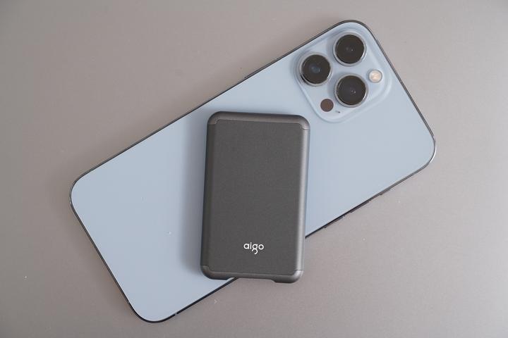 比卡片还小的1T高速PSSD--爱国者S7移动固态硬盘 - 知乎