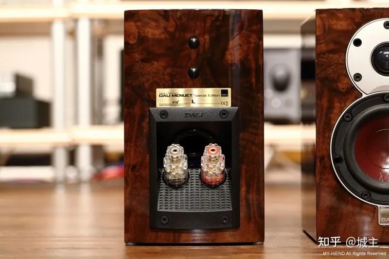 测评：充满情怀的经典: 达尼DALI MENUET SE皇太子特别版书架音箱 - 知乎
