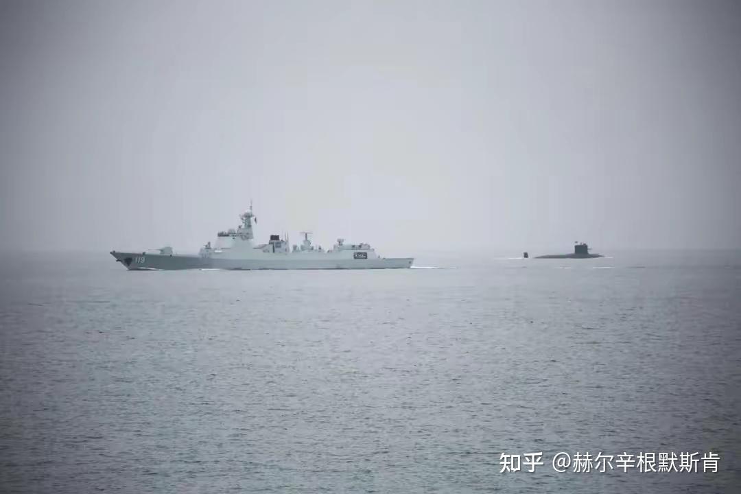 055大驱到底能不能打，093B核潜艇陪你练练 - 知乎