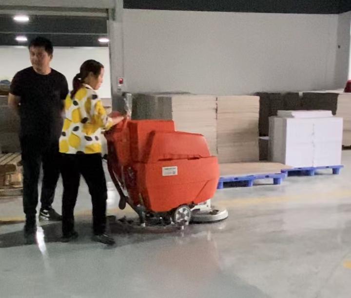 工厂车间地面的环境需要达到5S、6S等标准，可以选用工业洗地机让地面焕然一新！ - 知乎