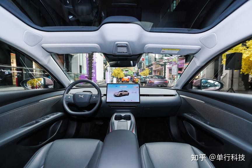 小鹏MONA M03 Max 520线下首秀 首次将20万以上AI智能辅助驾驶带入15万级 - 知乎