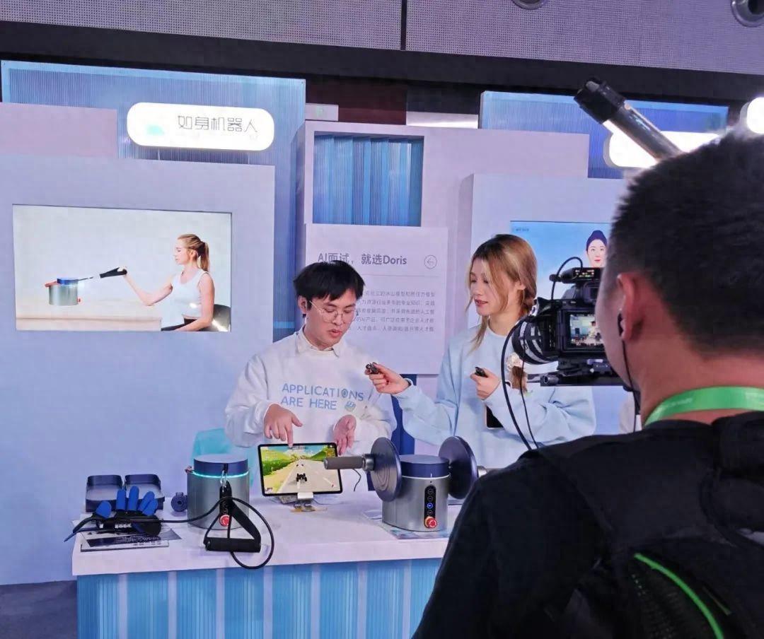 UniGym亮相MEDICA2024与百度世界大会，开创智能居家康复新纪元 - 知乎