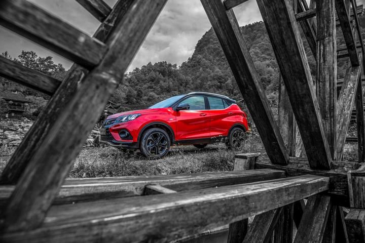 8万元以内买到大尺寸豪车配置SUV，试驾东南DX3X 酷绮 | 车则荐车 - 知乎