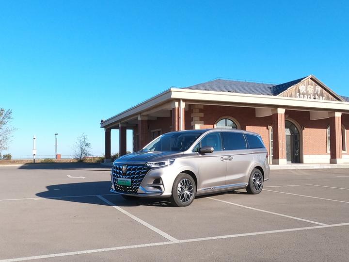 荣威iMAX8 DMH新陆尊天津媒体试驾会 插电混动MPV市场全新高性价比之选 - 知乎