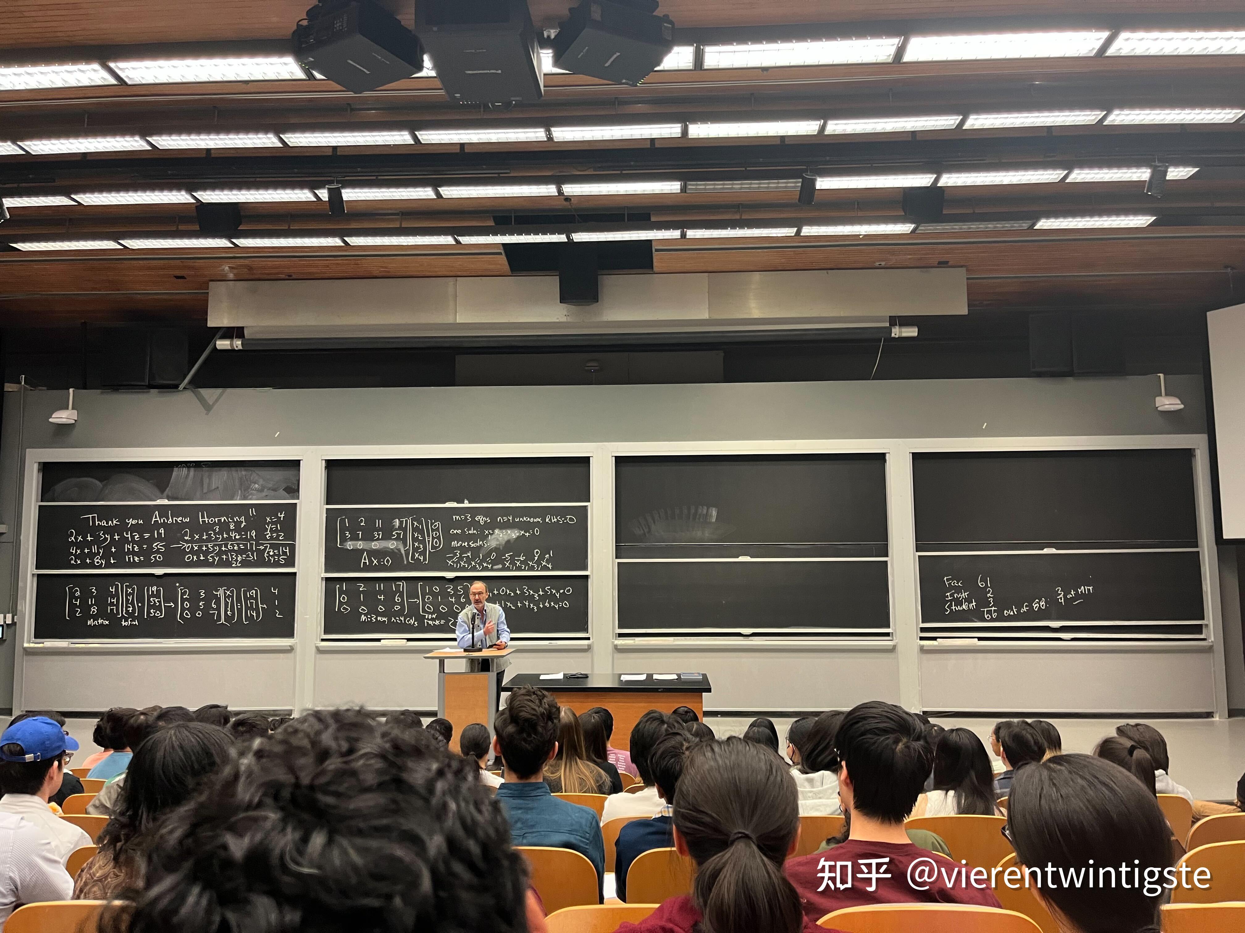 Gilbert Strang授完最后一课，如何评价其奉献给教育事业的一生？ - 知乎
